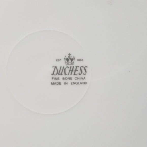Duchess | Dining | Newvintage Duchess Fine Bone China Cake Plate | Poshmark
